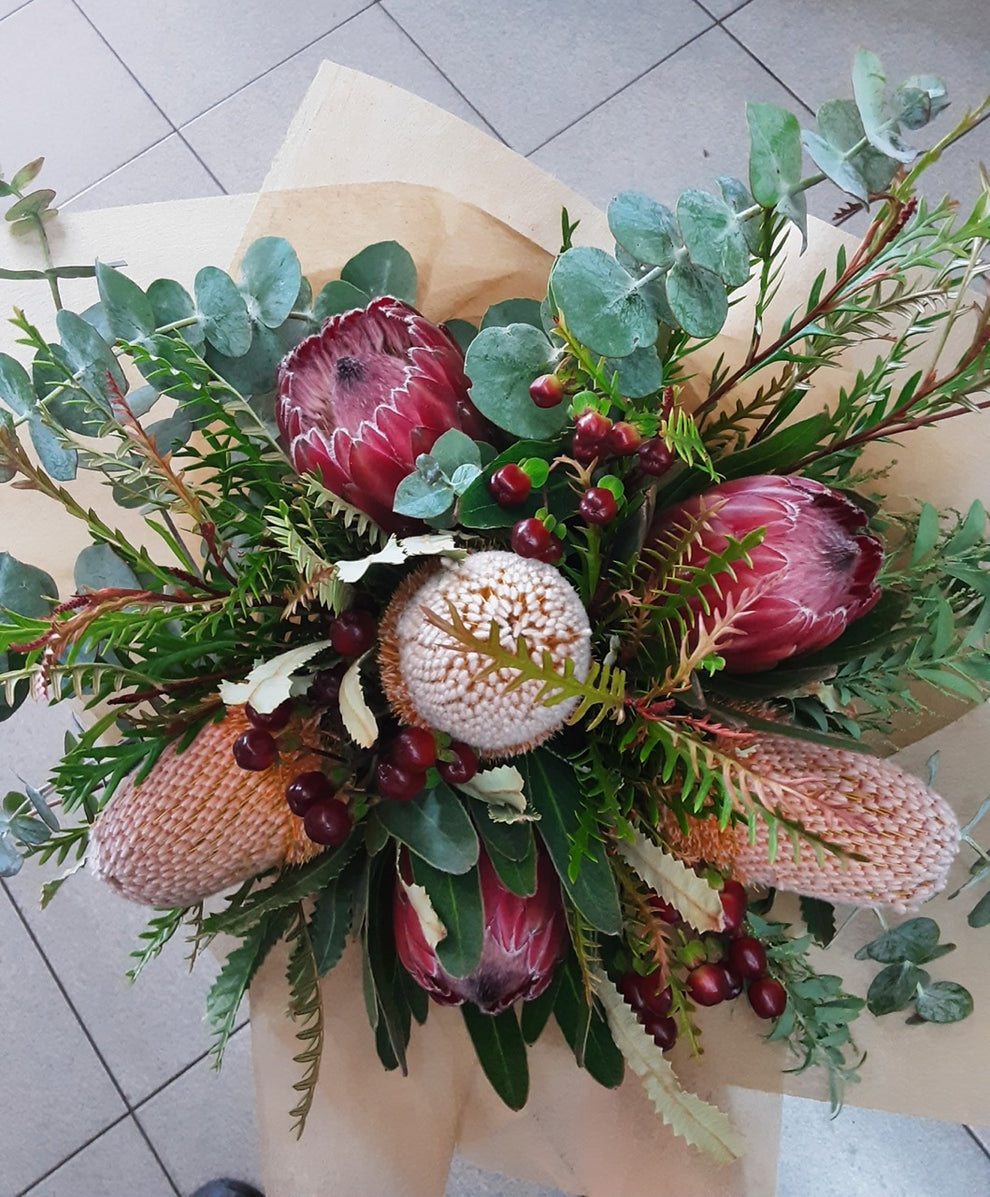 Seasonal Natives – Flowers on Talbragar St